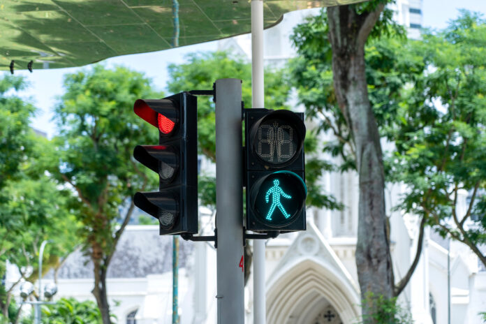 Understanding Road Signs and Traffic Signals: A Comprehensive Refresher ...